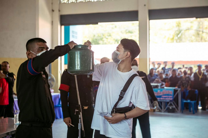 Bangkok Post - MFP wins hearts with anti-draft policy