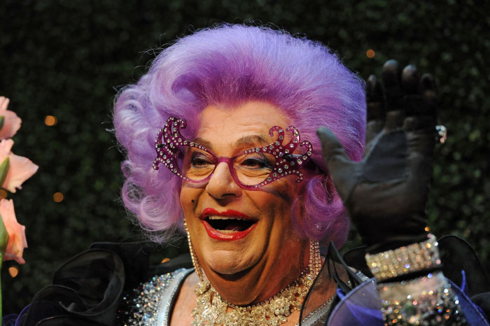 ‘Dame Edna’ creator Barry Humphries dies at 89 - TrendRadars