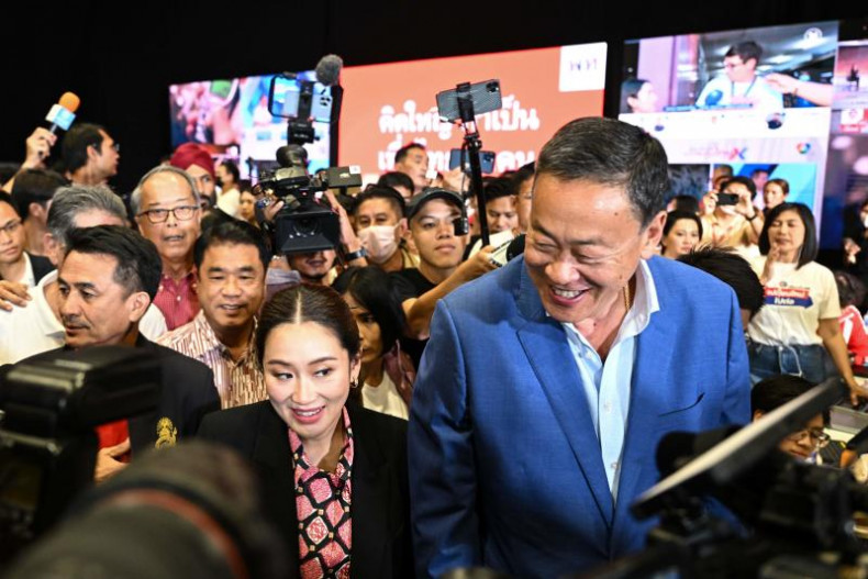 Bangkok Post - Exit poll shows Pheu Thai, Move Forward leading vote