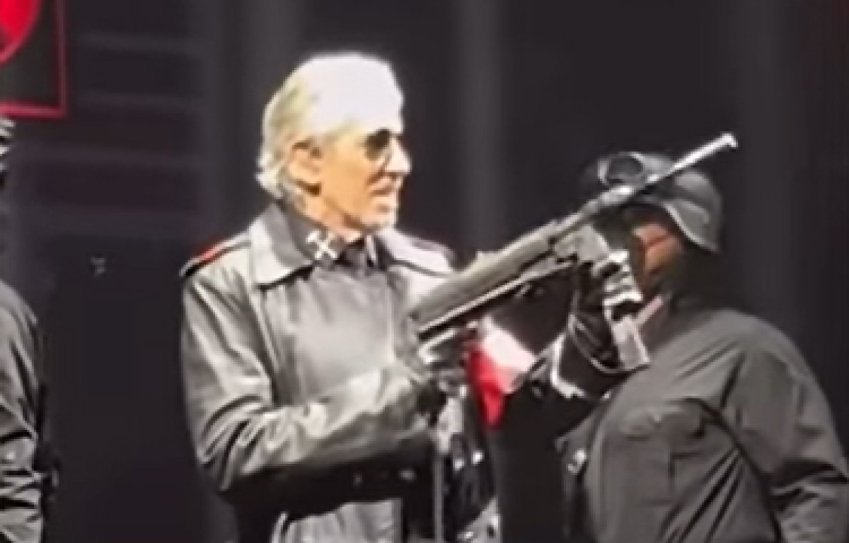 Bangkok Post - Roger Waters dismisses 'Nazi' suit criticism as political