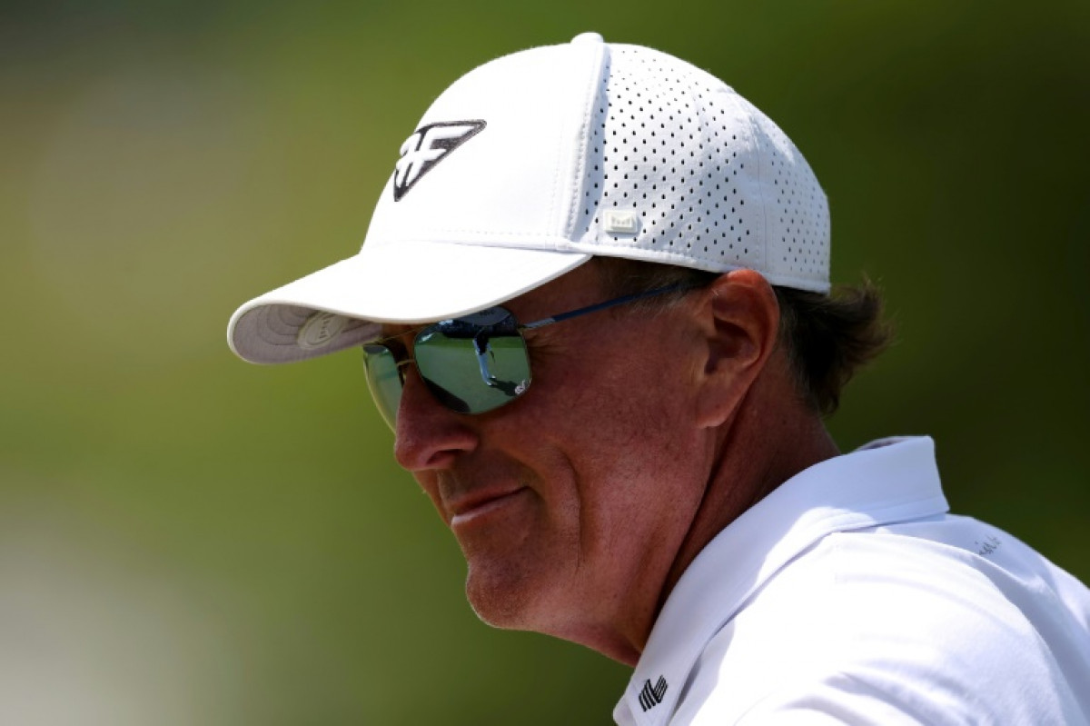 Bangkok Post - PGA Tour players in dark over merger, LIV golfers and ...