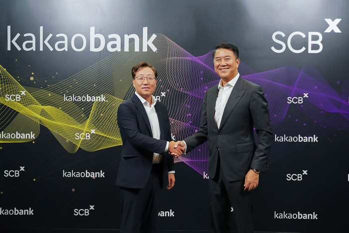 Bangkok Post - SCB X and KakaoBank eye virtual banking