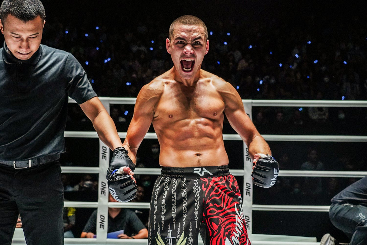 Bangkok Post - Khalilov confident he can overcome tough Superlek
