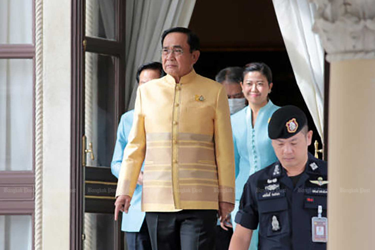 Bangkok Post - Prayut chairs his last cabinet meeting