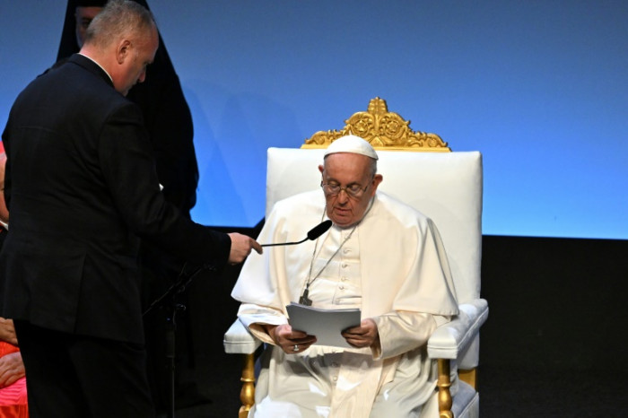Bangkok Post - Pope says migrants ‘do not invade’ Europe