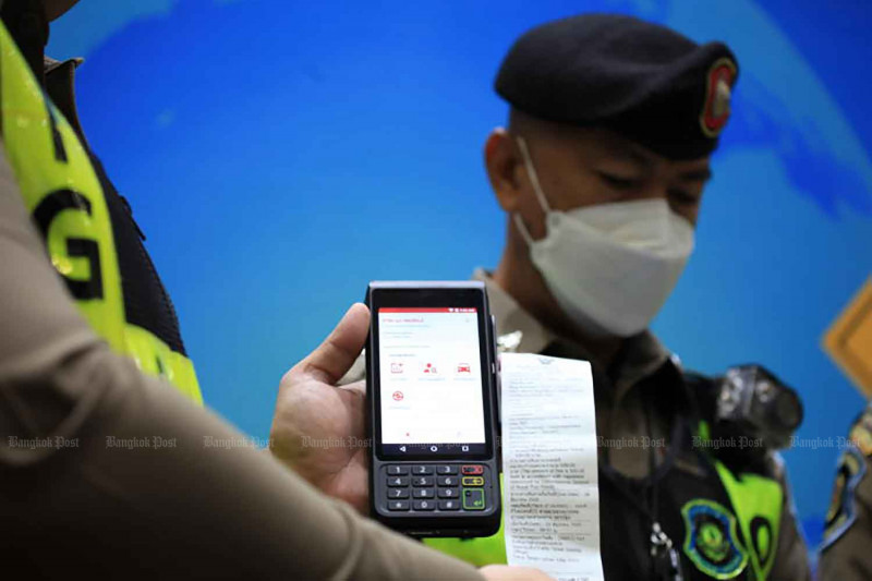 Bangkok Post - Police will still ticket motorists despite ruling