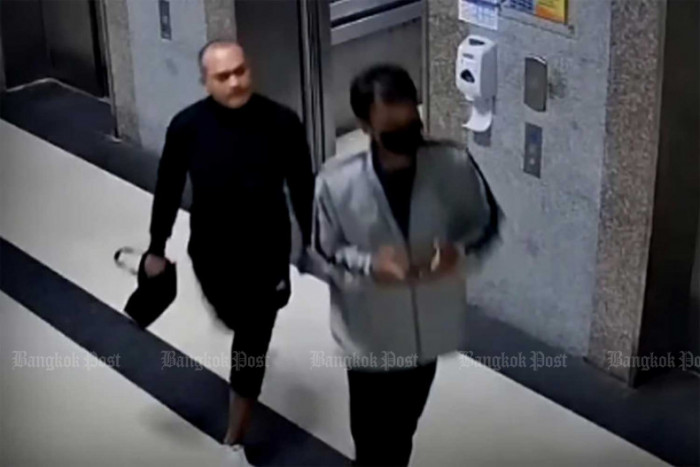 Convict escapes hospital Bangkok Post Learning - Learn English from News Convict escapes hospital Bangkok Post Learning - Learn English from News