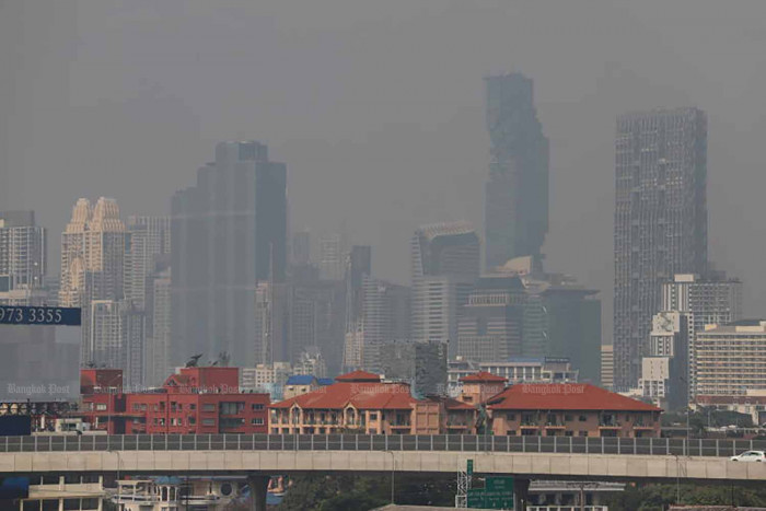 Bangkok Post - Harmful dust pollution shrouds 50 provinces