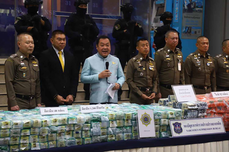 Bangkok Post - Cops name ship's captain as drug-ring mastermind