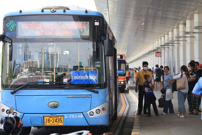 Bangkok Post - Bus firm to ditch NGV vehicles