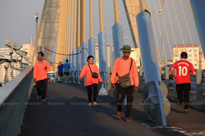 Bangkok Post - FTI says wage hike will hit small firms