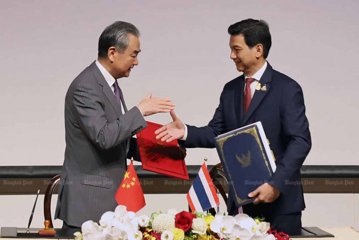 Bangkok Post - Visa-waiver agreement signed with China Bangkok Post - Visa-waiver agreement signed with China