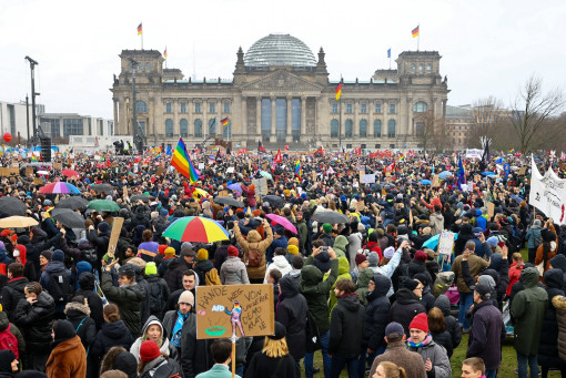 Bangkok Post - Thousands rally against far right in Germany