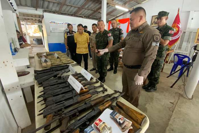 Bangkok Post - Cambodian held with war weapons in Trat
