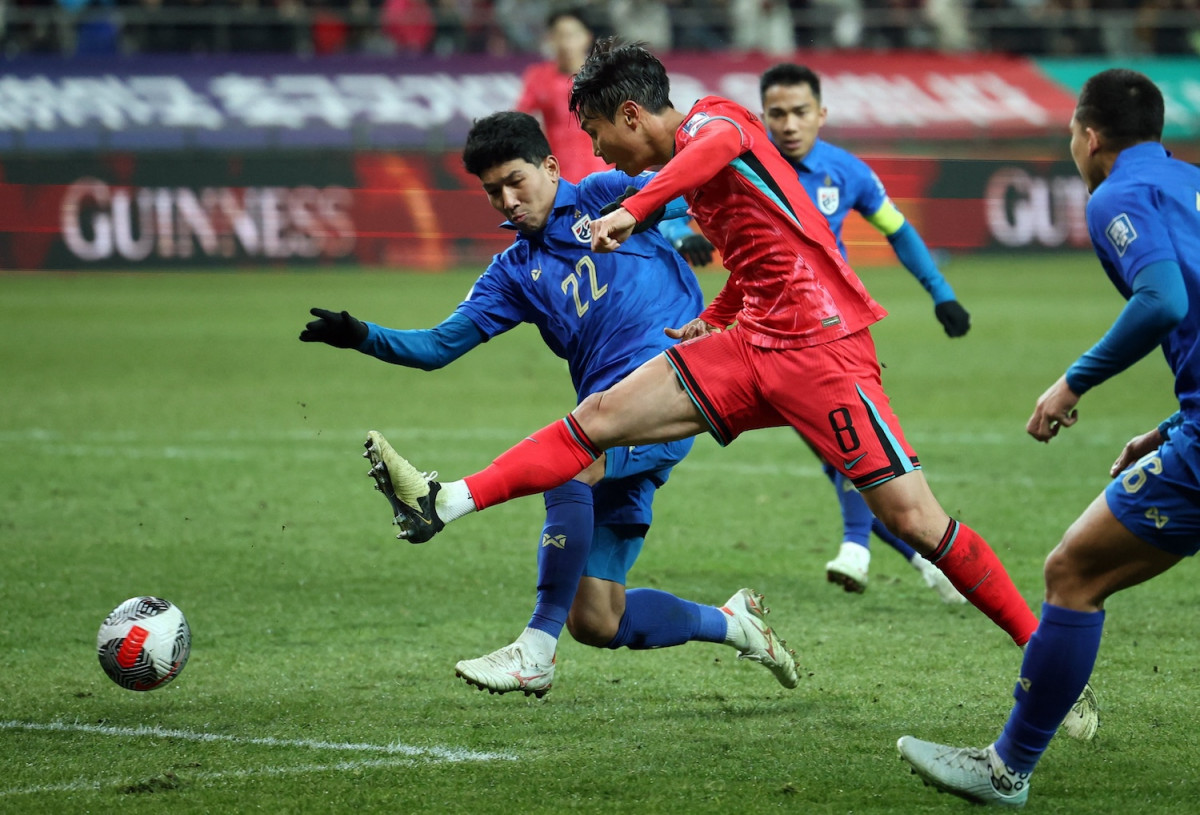 Bangkok Post - Thailand draw 1-1 with Korea in World Cup qualifier