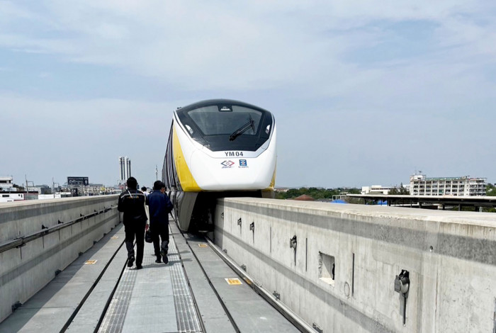 Bangkok Post - Yellow Line resumes limited services with fare discount