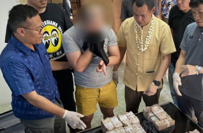 Bangkok Post - Burglars caught with B37m in stolen cash