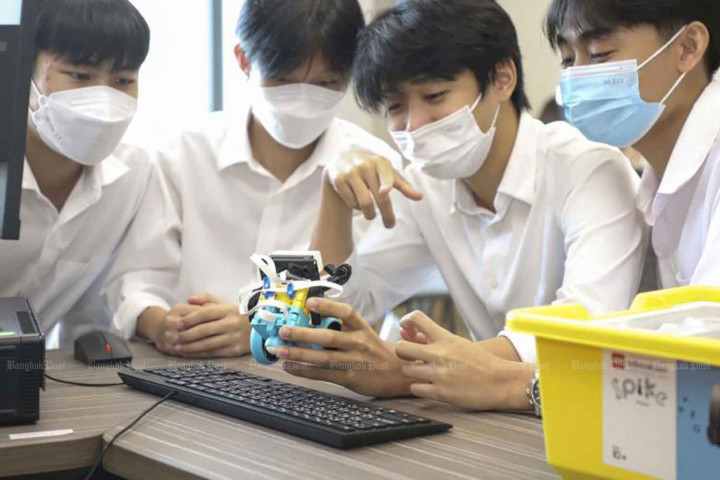 Bangkok Post - Evaluating the progress of 'quick win' projects