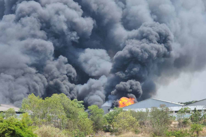 Bangkok Post - Chemical warehouse explosions prompt evacuations