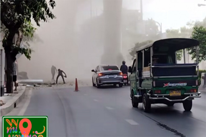 Building collapses during demolition Bangkok Post Learning - Learn ... Building collapses during demolition Bangkok Post Learning - Learn ...