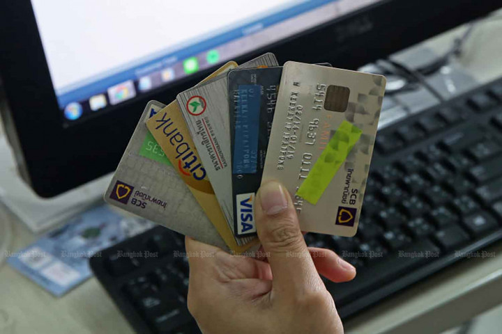 Bangkok Post - Credit card default risks surge in first quarter