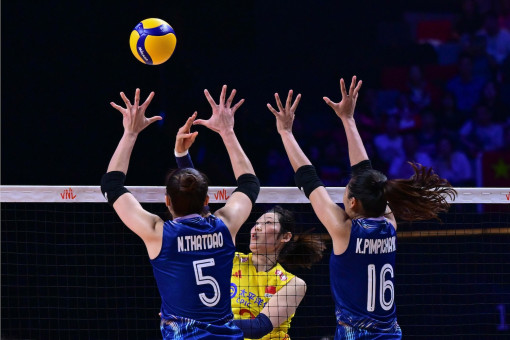 Bangkok Post - Thai volleyball women fall to China