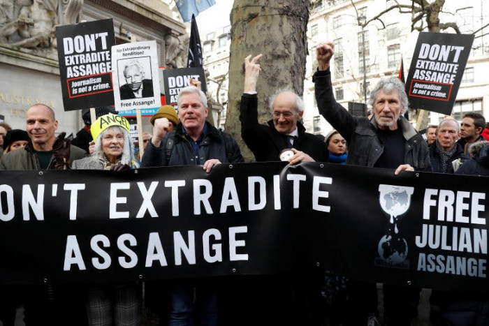 Bangkok Post - Wikileaks says Assange freed from prison, flown out of UK