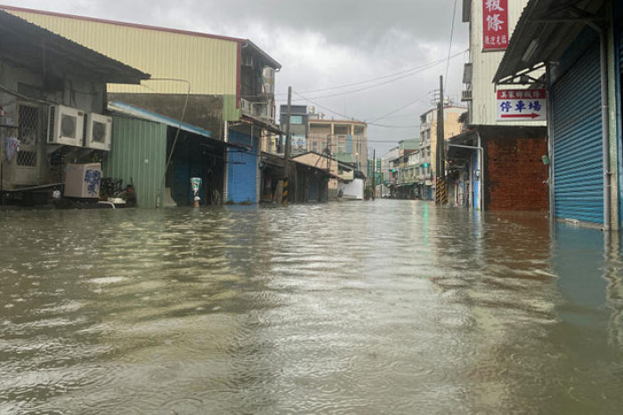 Bangkok Post - Typhoon Gaemi barrels through Taiwan, killing two, heads ...
