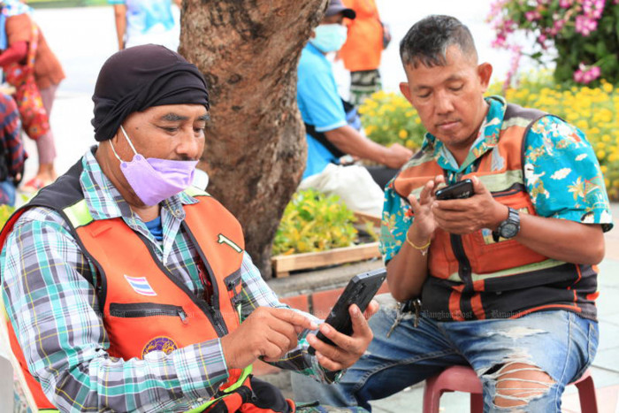 Bangkok Post - 20 million register for digital handout in two days