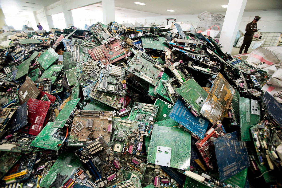 Bangkok Post - Ministries get tough on hazardous waste