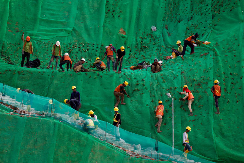 Bangkok Post - Indonesia celebrates a new capital struggling to take shape