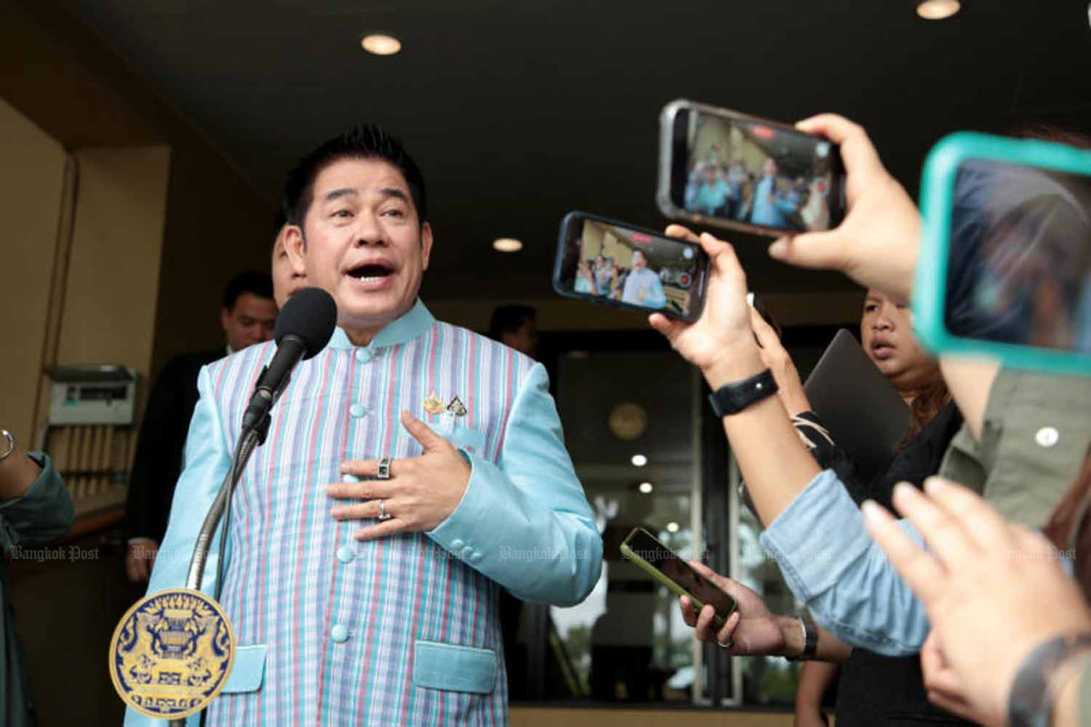 Bangkok Post - Thamanat gathers support, row splits Palang Pracharath