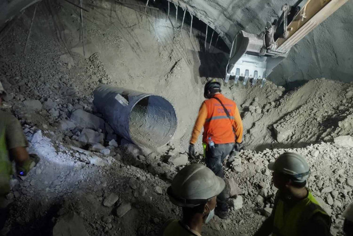 Signs of life as tunnel rescuers near trapped men Bangkok Post Learning ...
