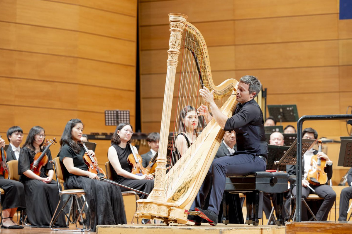 Bangkok Post - Harps and heavenly sounds