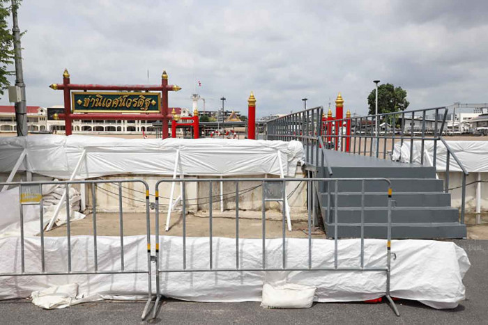 Bangkok Post - 11 central Thai provinces face floods amid typhoon fallout