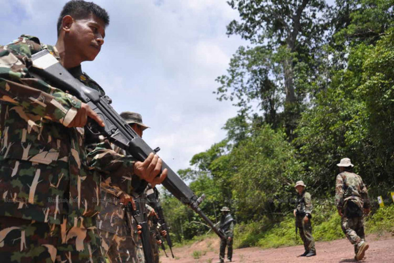 Bangkok Post - Forest rangers get submachine guns