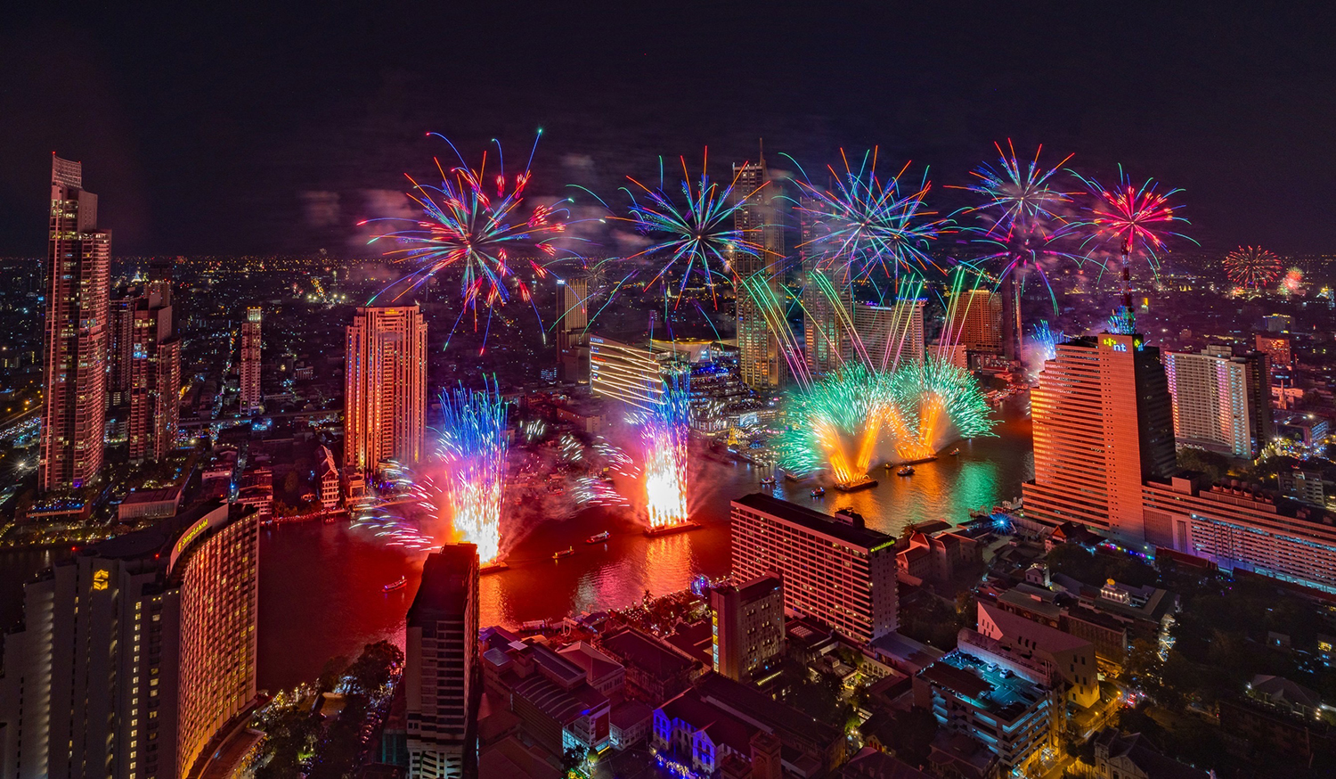 Bangkok Post - Thailand’s Longest Eco-Friendly Fireworks Light Up ICONSIAM
