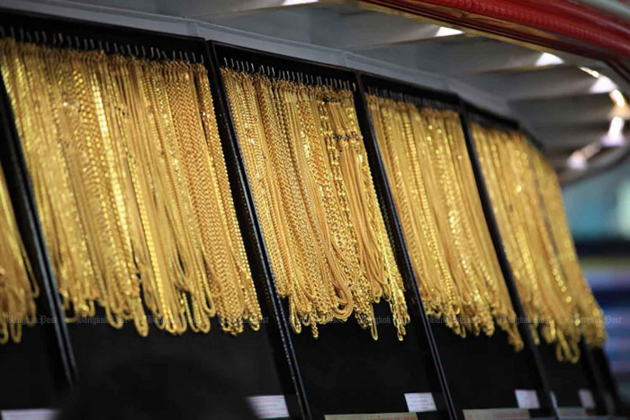 Bangkok Post - 2 Liberians arrested in Bangkok over B3m gold scam