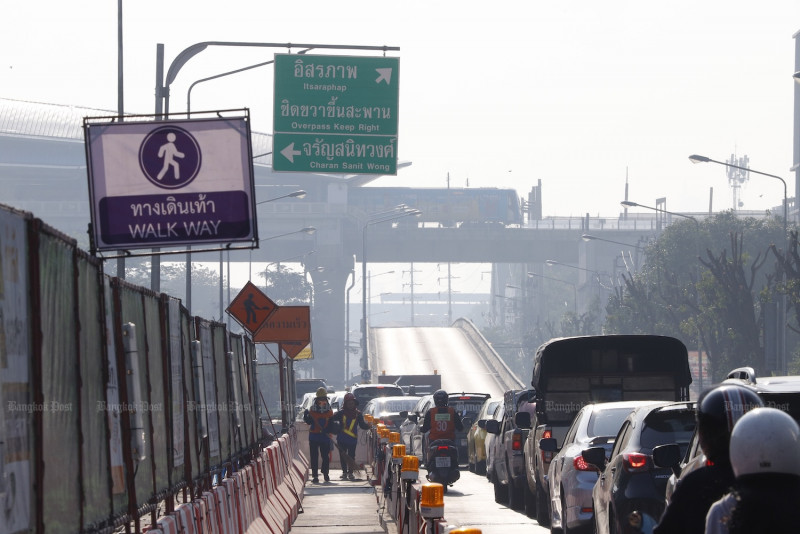 Bangkok Post - Activist challenges Orange Line environmental report