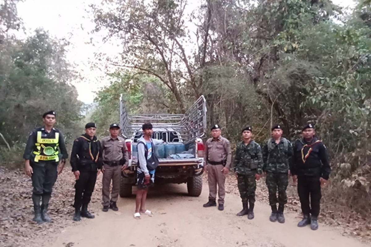 Bangkok Post - Karen rebels give Chinese gangsters deadline to leave