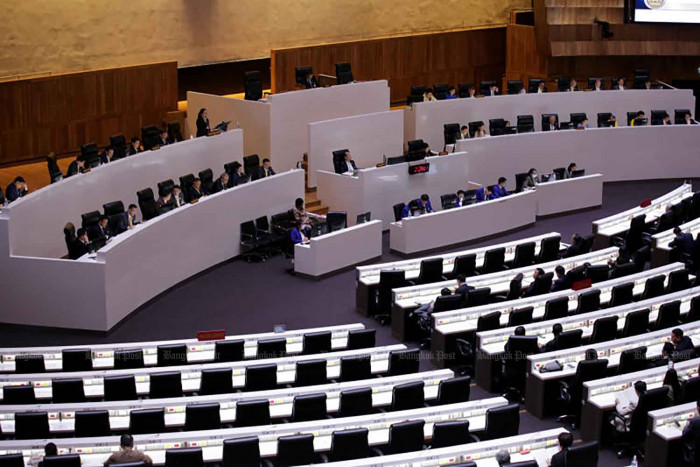 Bangkok Post - Govt shrugs off calls for dissolution