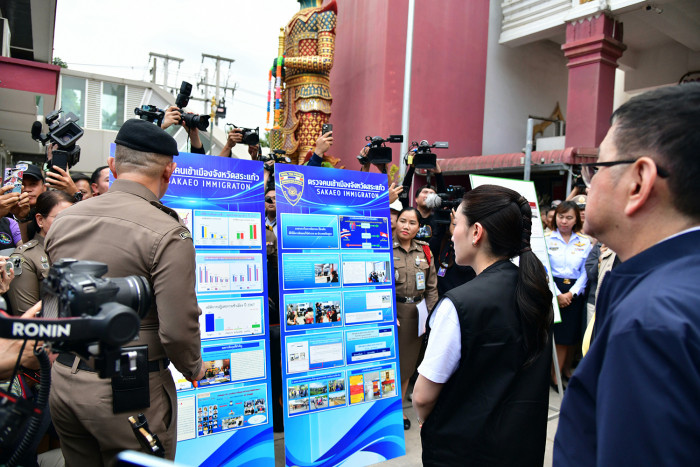 Bangkok Post - Thailand mulls wall on Cambodia border as scam centre crackdown widens