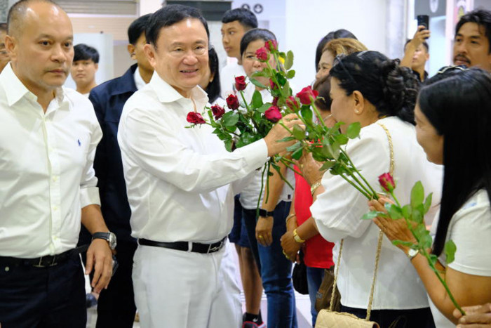 Bangkok Post - Speaker orders Thaksin removed from motion