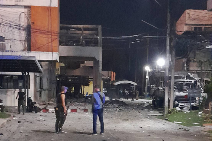 Bangkok Post - Shock insurgent attacks kill, maim in Narathiwat, Pattani