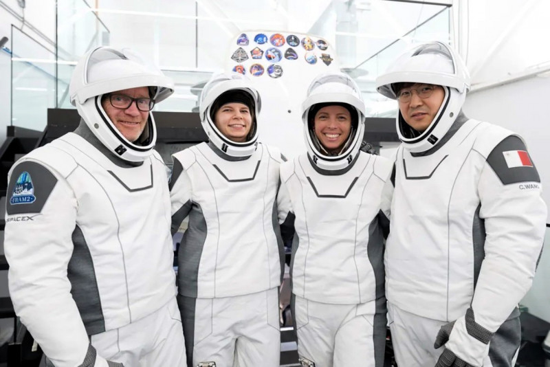 Bangkok Post - SpaceX launches crewed polar spaceflight funded by ...
