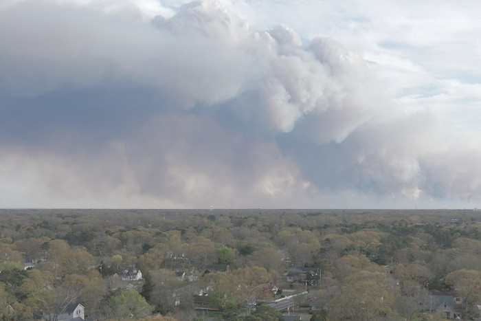 Bangkok Post - Wildfire burns in 3,200 acres of New Jersey forest area