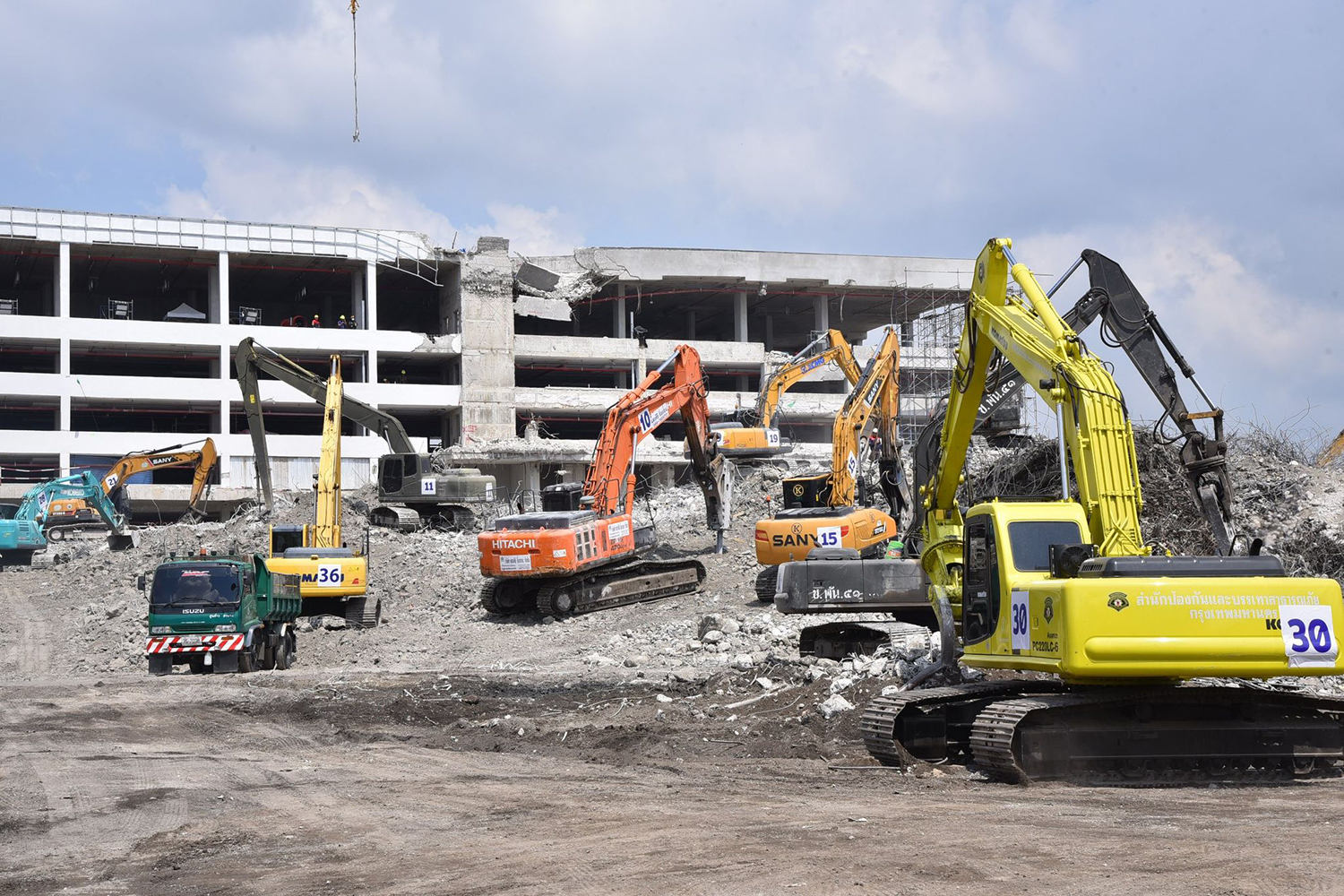 Bangkok Post - Salvage work nears end at collapsed building: 'We will ...