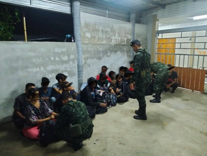 Bangkok Post - 22 Illegal migrants caught crossing Myanmar border in ...