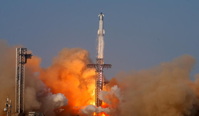 Bangkok Post - SpaceX Starship destroyed in third straight fiery test ...
