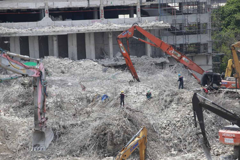 Bangkok Post - Design, structural flaws to blame for tower tragedy